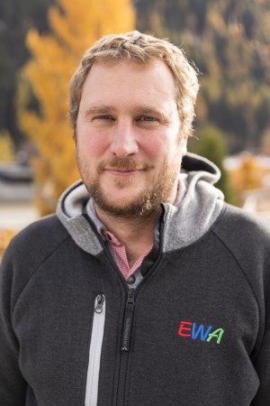 Kontakt & Öffnungszeiten